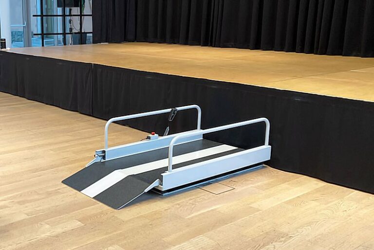 Plateaulift vrijstaand | Domicare